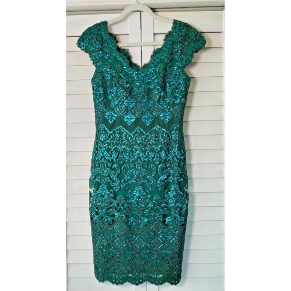 Tadashi Shoji | Dresses | Tadashi Shoji Vneck Short Sleeve Green Sequin ...